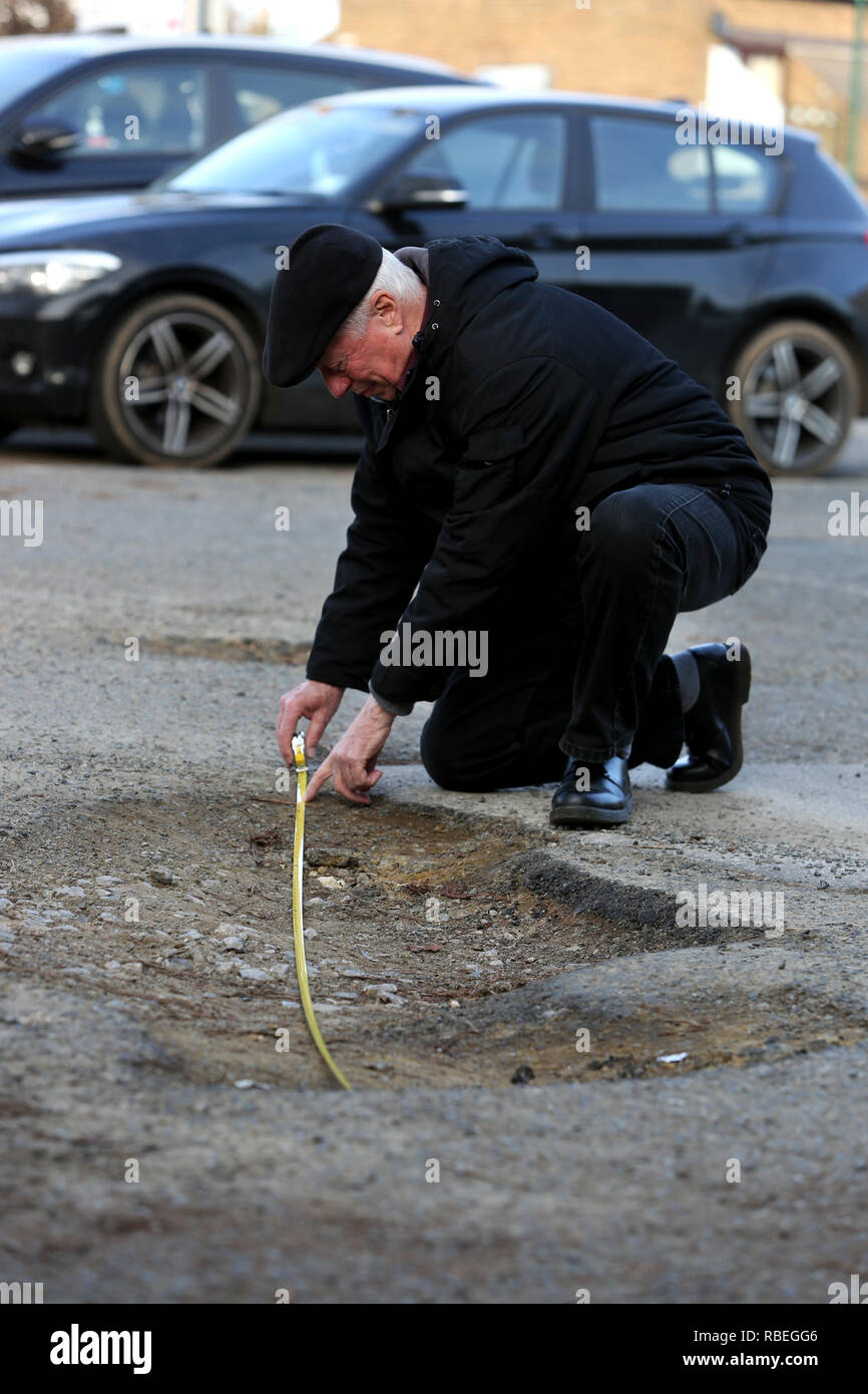 Measuring pot hole hi-res stock photography and images - Alamy