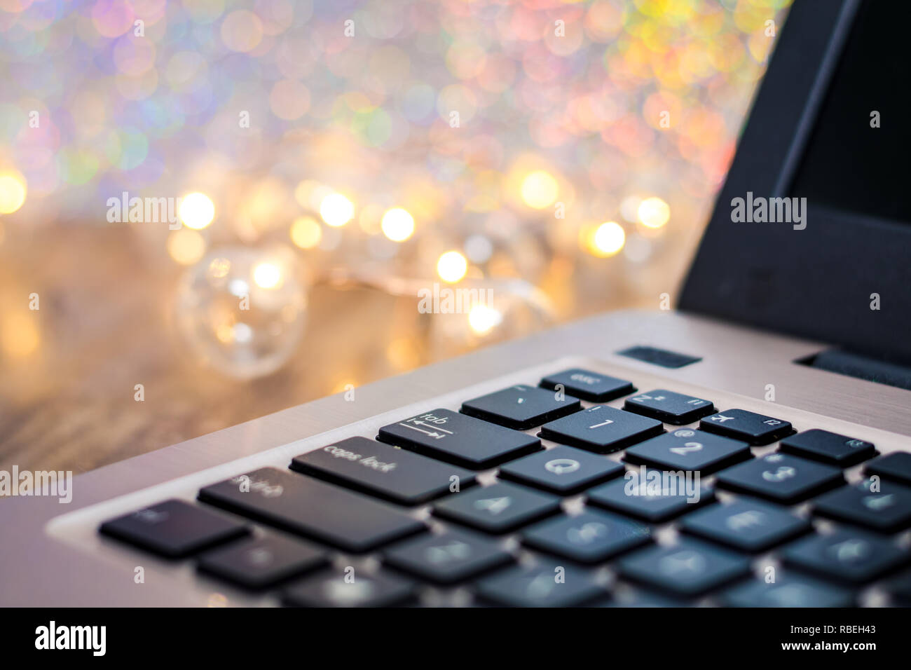 Silver laptop side view black hi-res stock photography and images - Alamy
