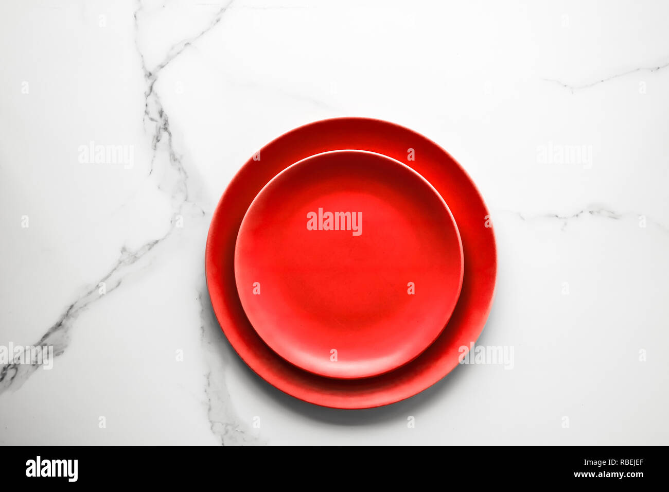 empty red plate on marble - recipe backgrounds, restaurant menu ...
