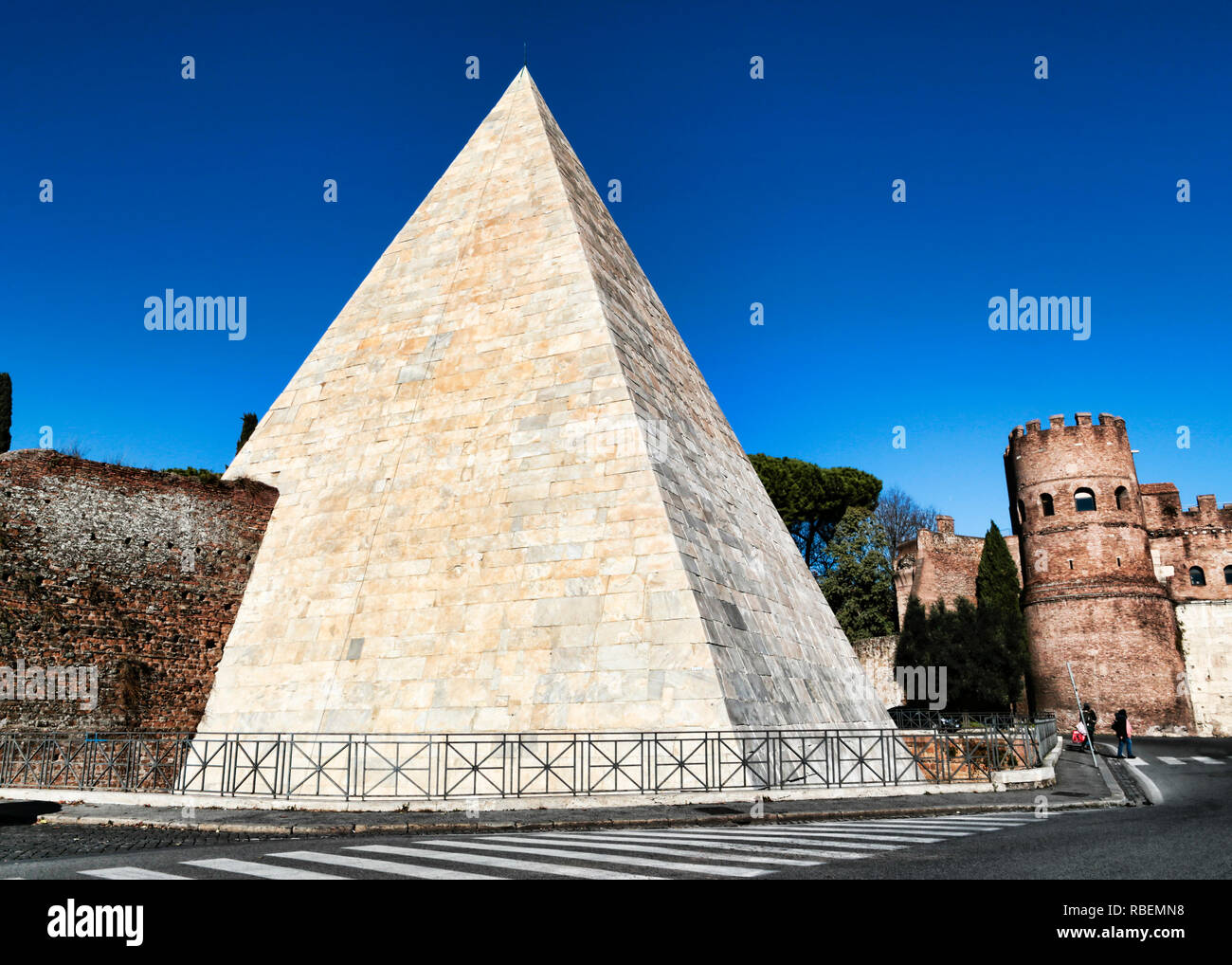 Rome street view of the Pyramid of Cestius seen from Ostiense Square ...
