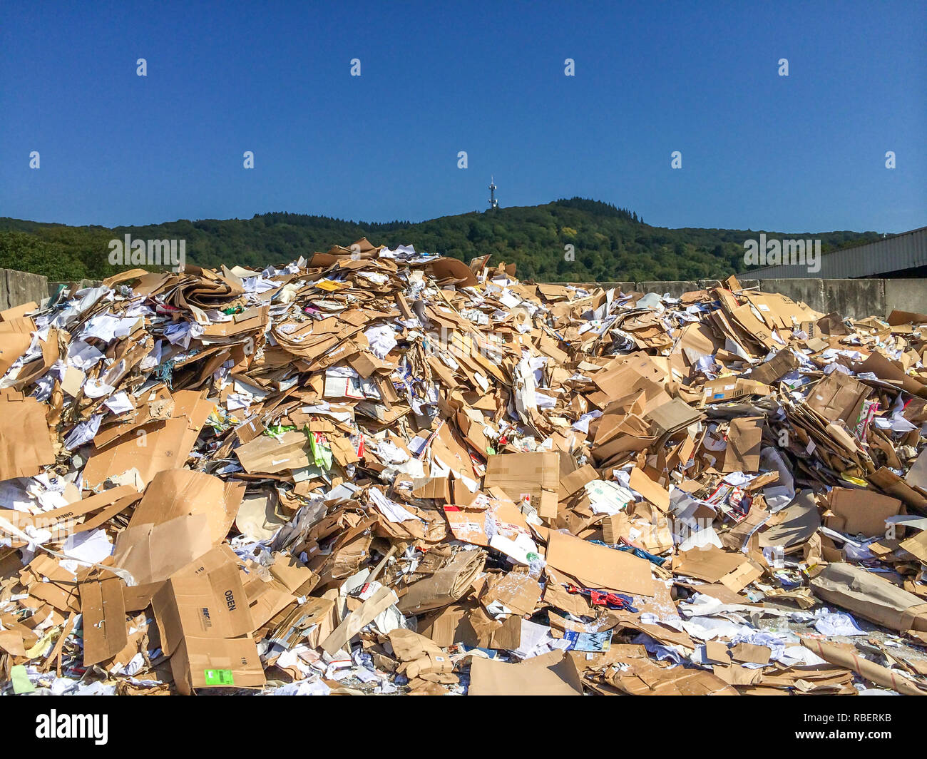 Waste paper stock hi-res stock photography and images - Alamy