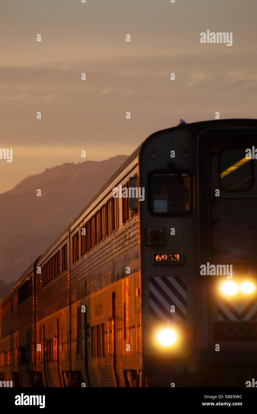 Sunset train window hi-res stock photography and images - Alamy