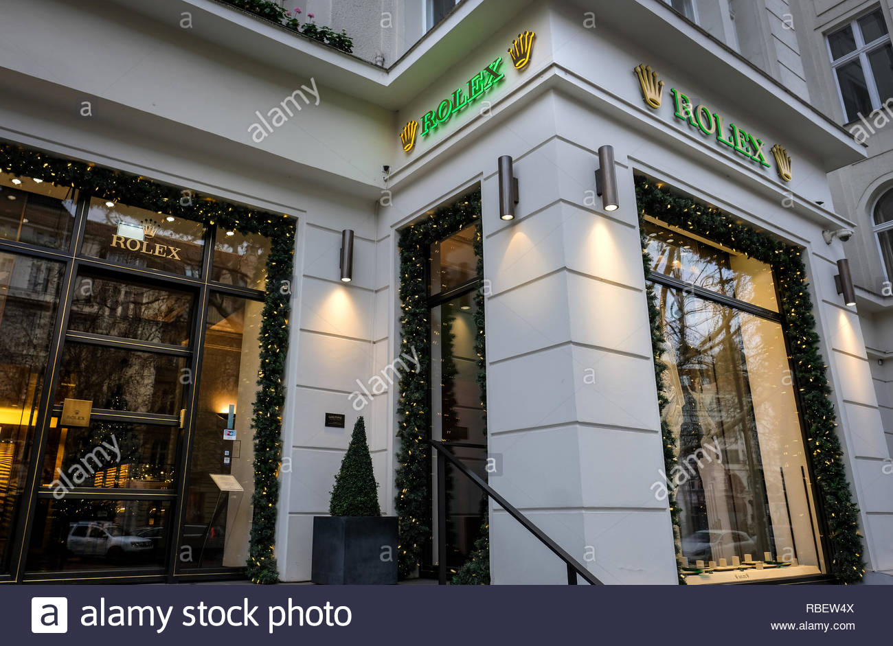 Rolex Store Shop High Resolution Stock Photography and Images - Alamy