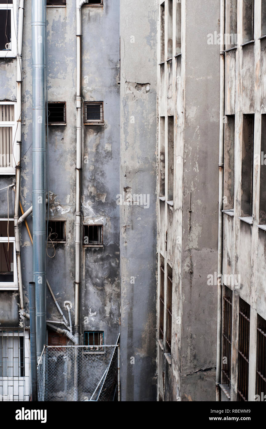 Run down building istanbul hi-res stock photography and images - Alamy