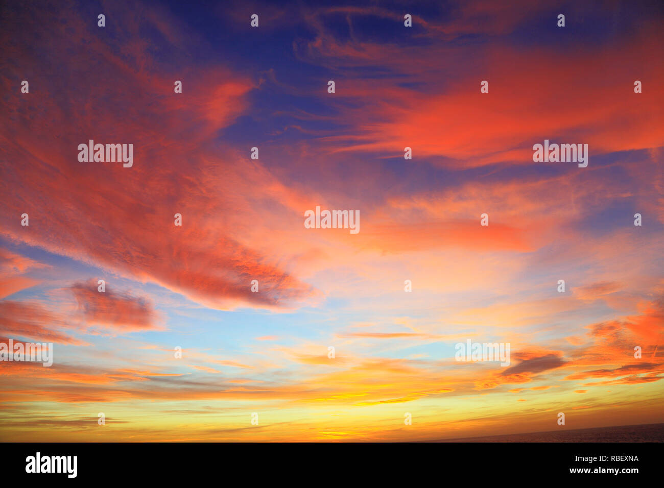 Orange and pink sunset hi-res stock photography and images - Alamy
