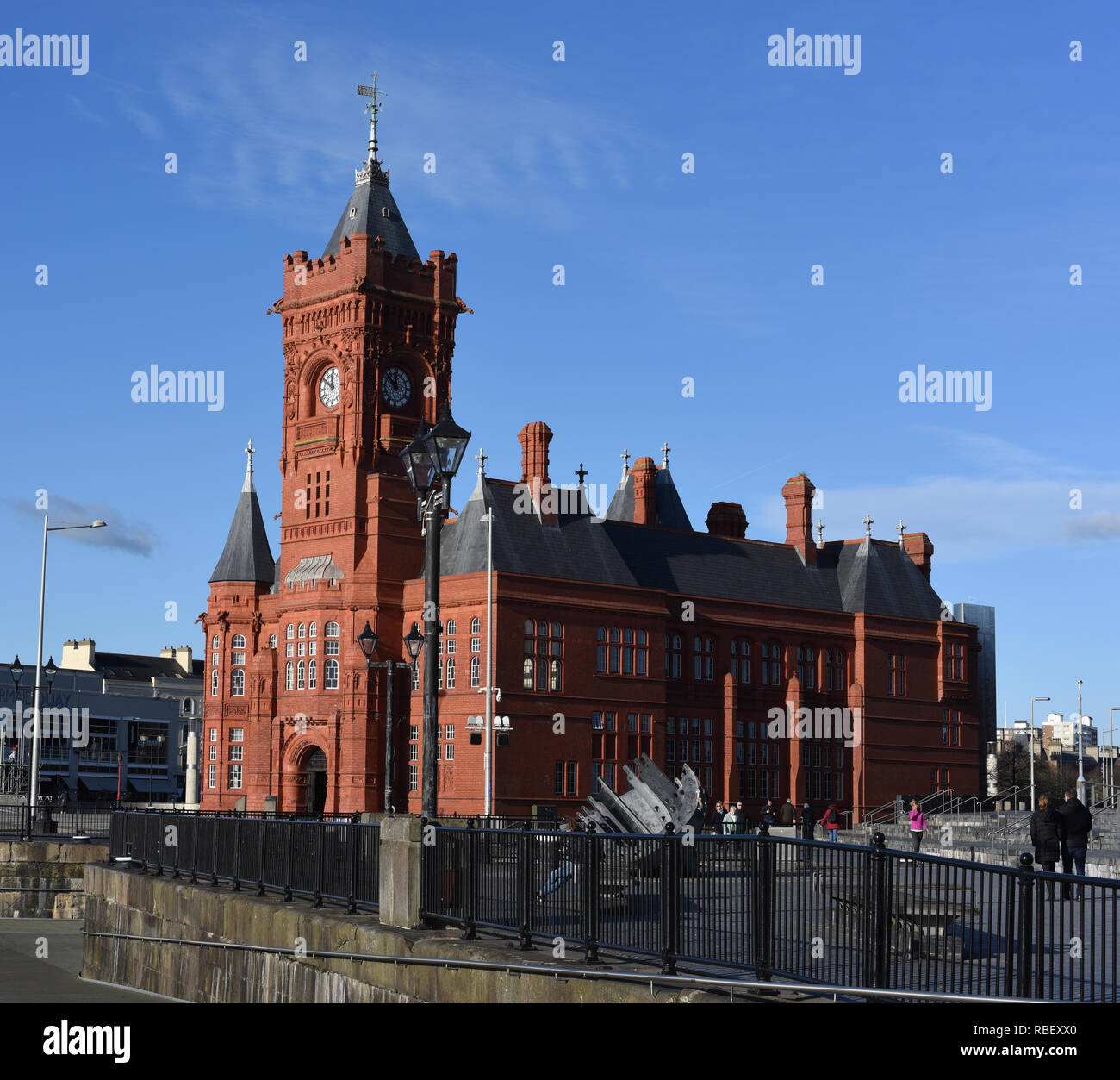 Gargoyles victorian hi-res stock photography and images - Alamy
