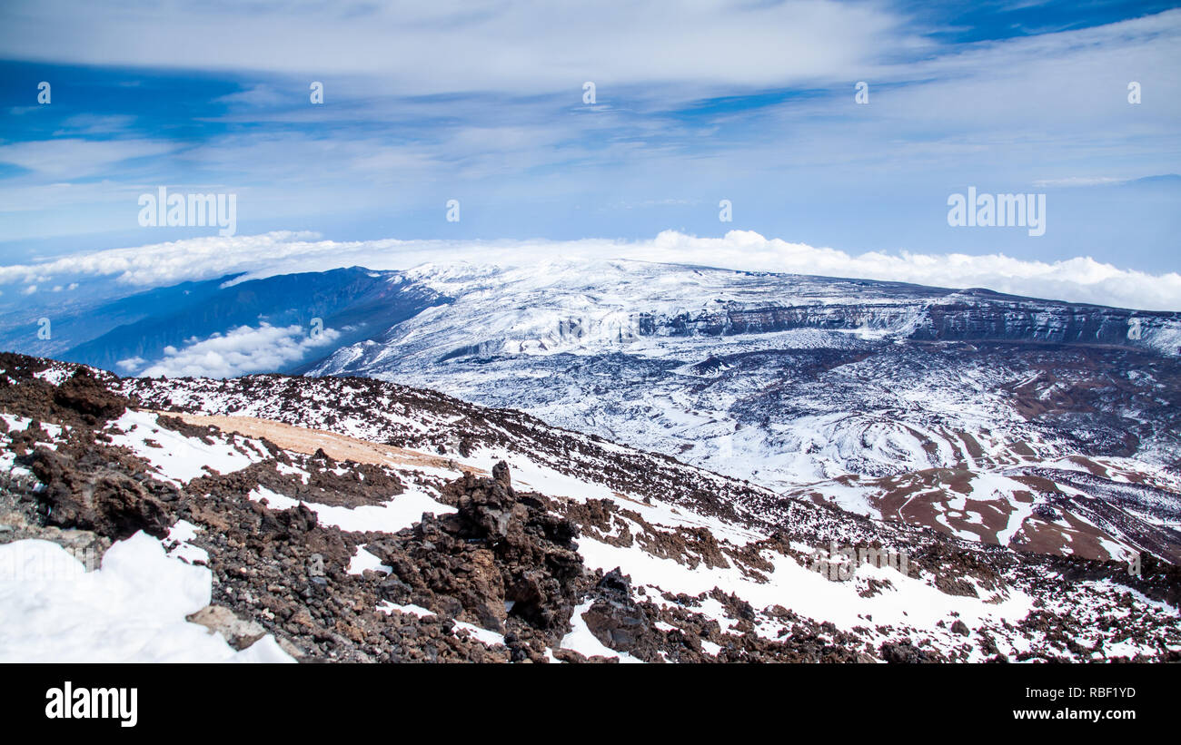High altitude volcano hi-res stock photography and images - Alamy