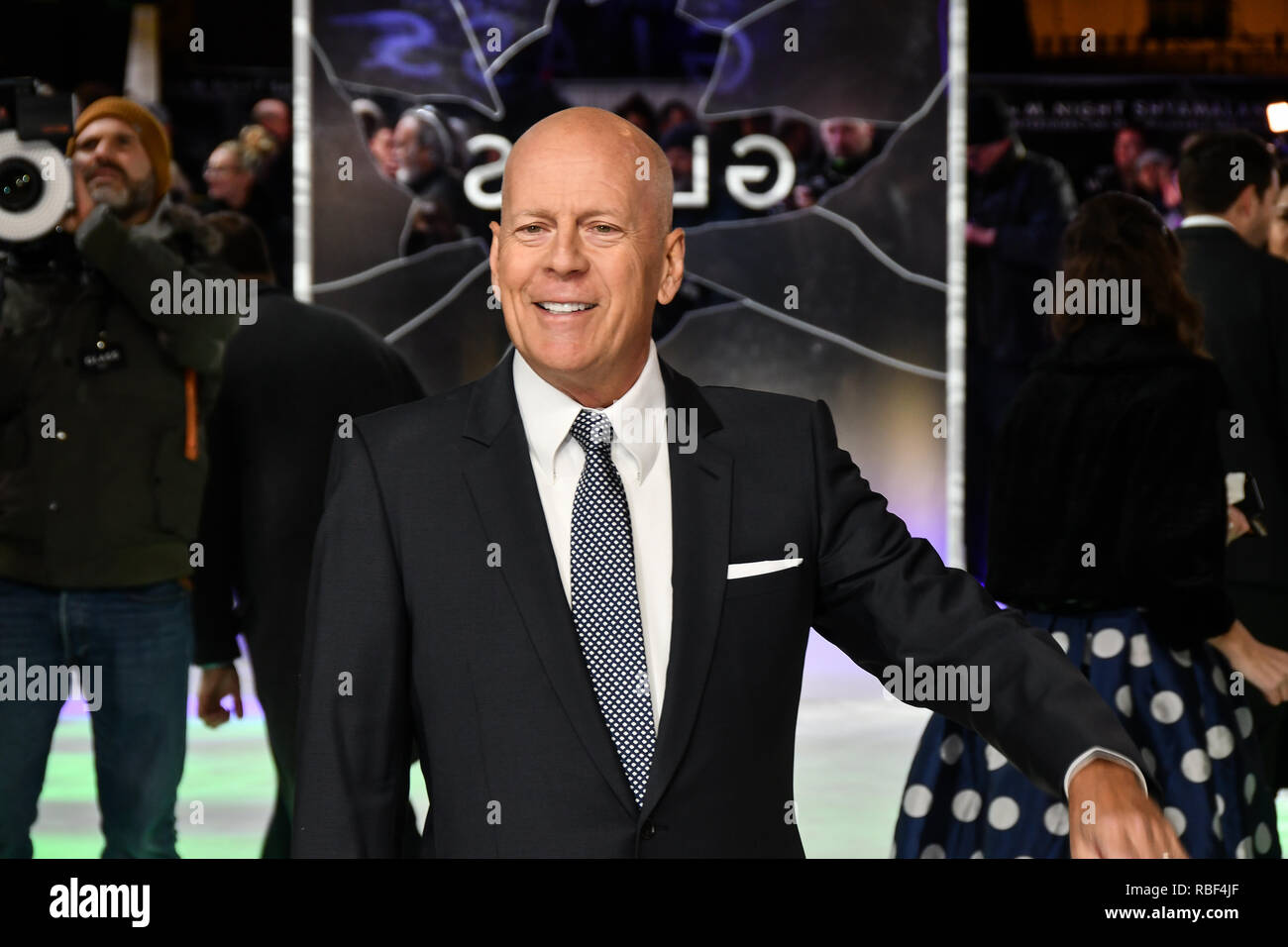 London, UK. 9th Jan 2019. Bruce Willis attends Premiere of M. Night ...