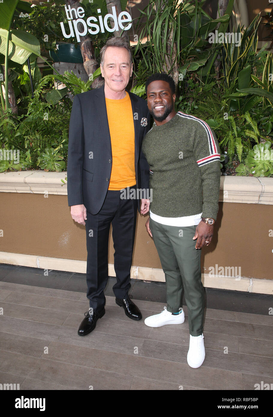 Beverly Hills, Ca. 30th Oct, 2019. Bryan Cranston, Kevin Hart, at The ...