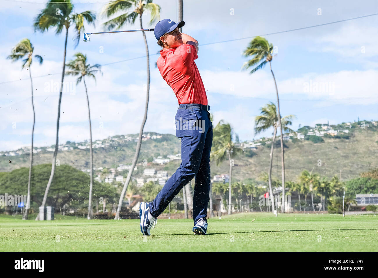 Honolulu, Hawaii, USA. 9th Jan, 2019. Cameron Champ hits his approach ...