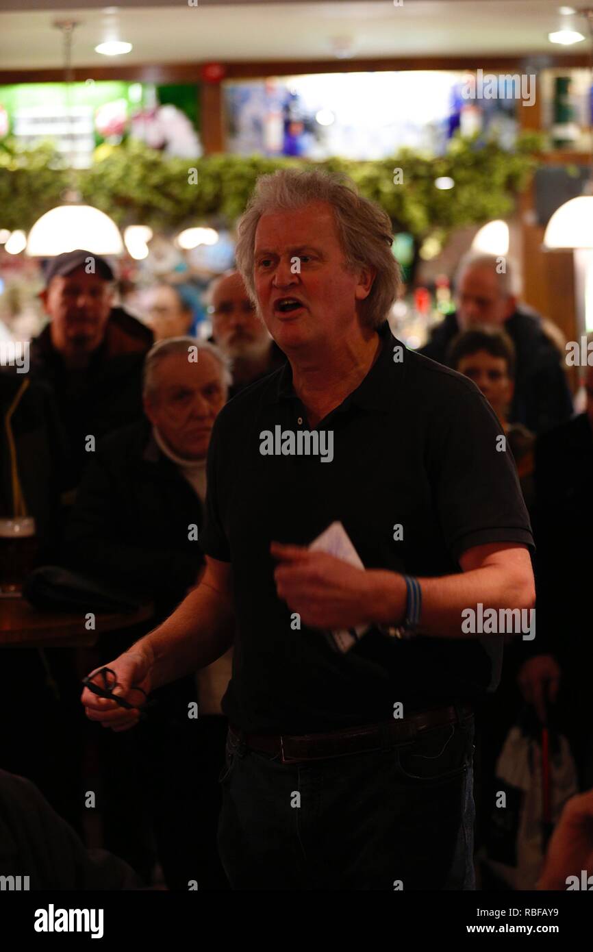 Tim martin, wetherspoons hi-res stock photography and images - Alamy