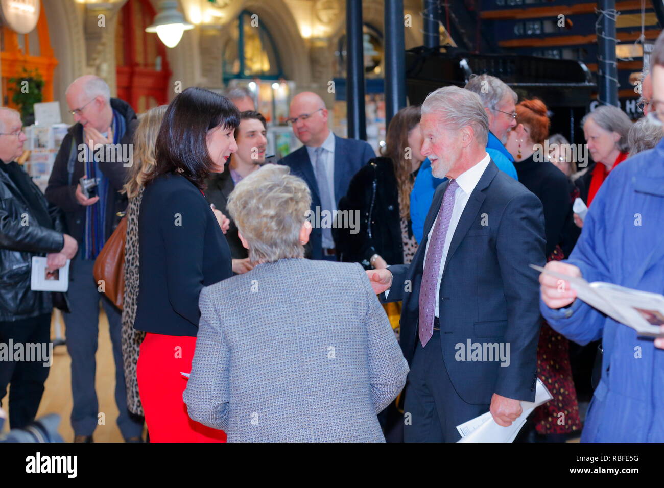 Leeds, West Yorkshire, UK. 10th Jan, 2019. Unveiling of a Blue Plaque ...