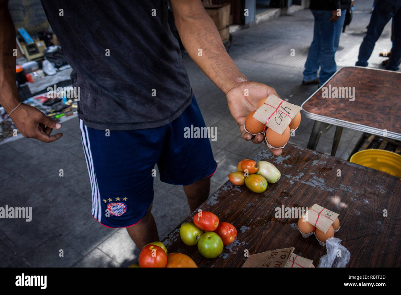 Venezuela food shortage hi-res stock photography and images - Alamy