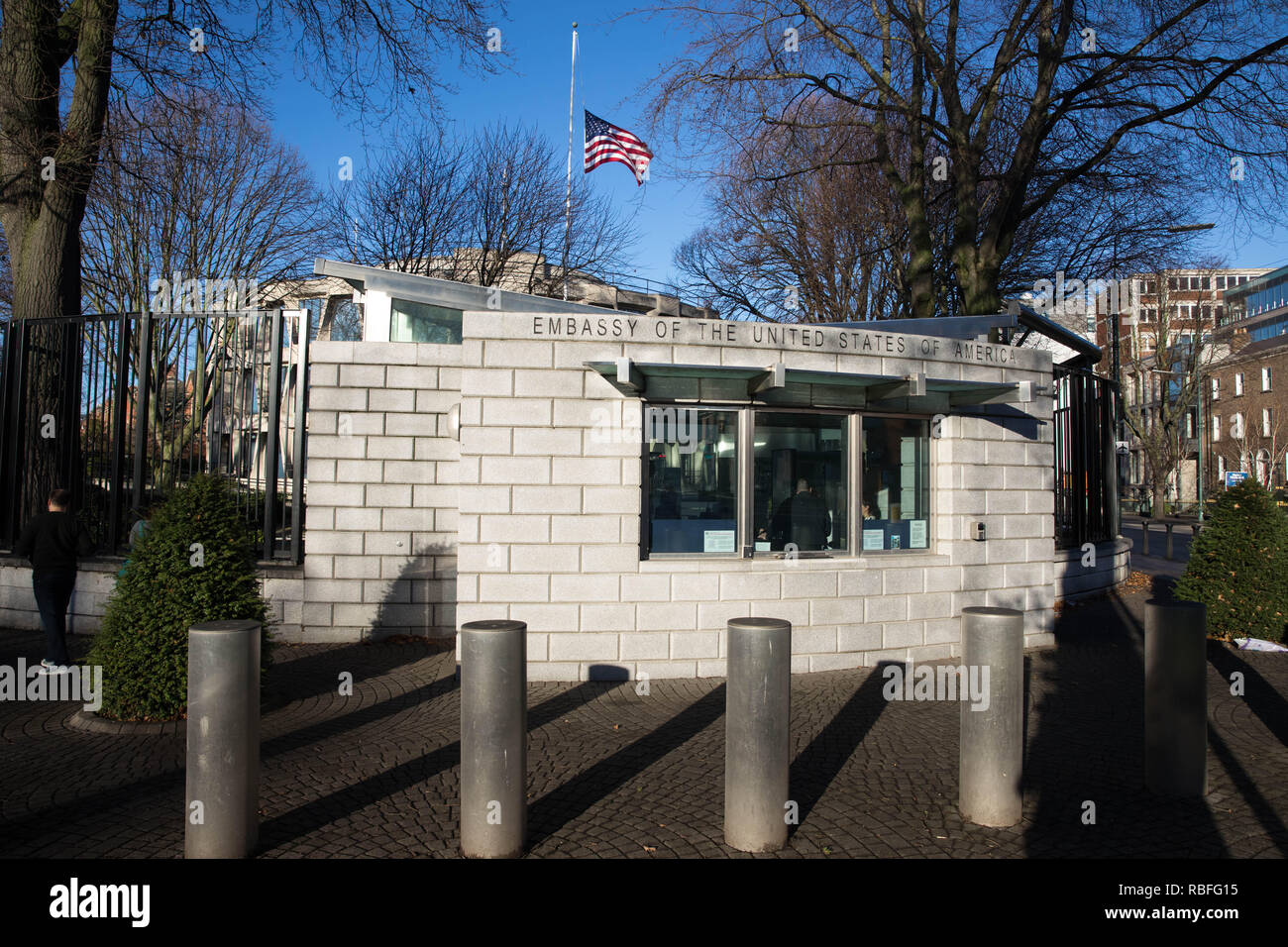 American embassy dublin hi-res stock photography and images - Alamy