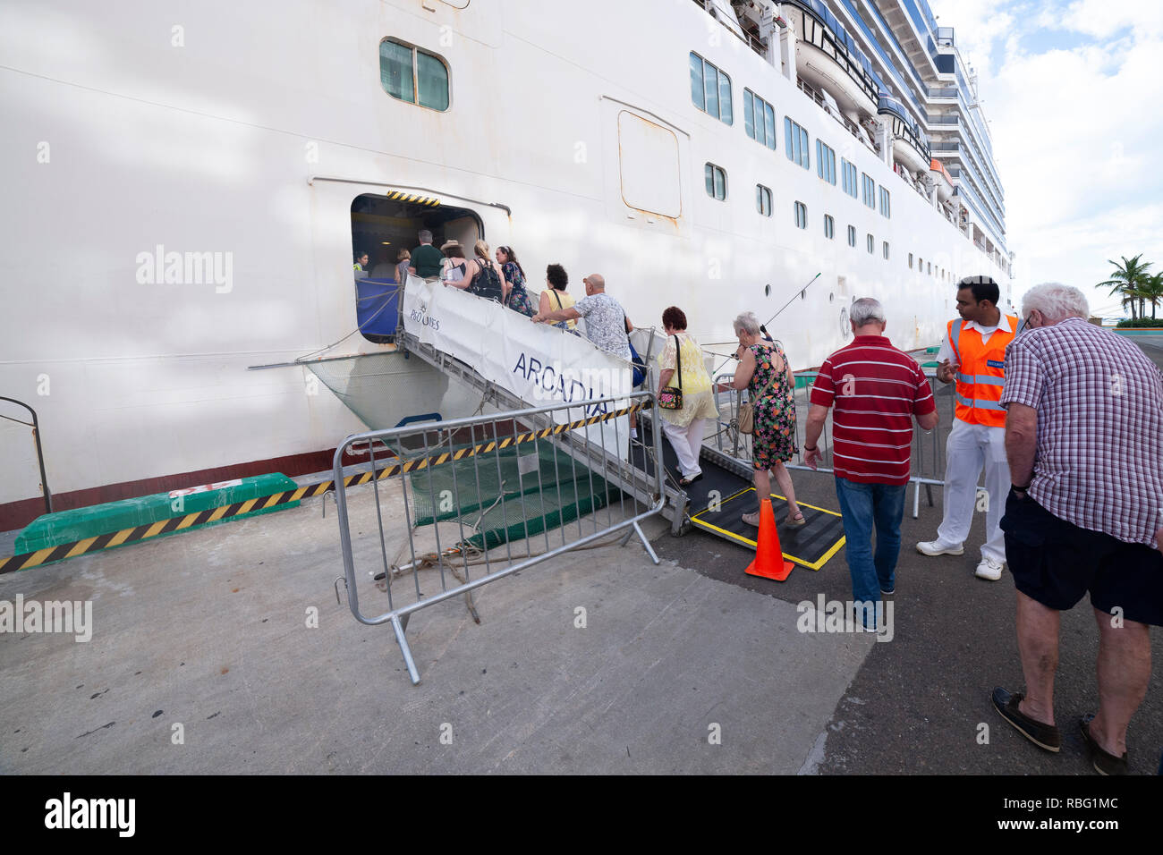 Prince George Wharf, Nassua Bahamas Stock Photo - Alamy