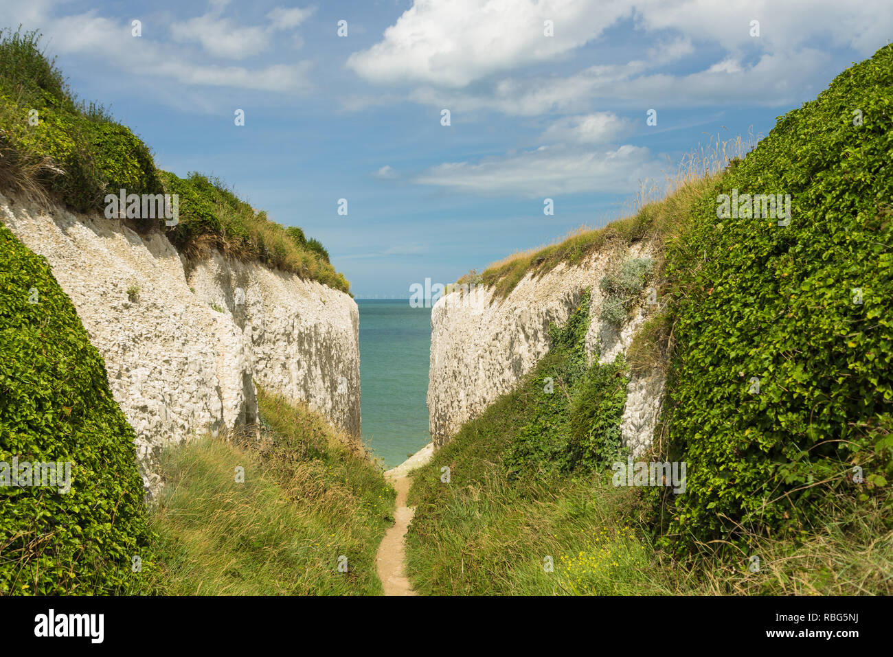 Path between cliffs leading to the sea. Botany bay. Margate, England ...