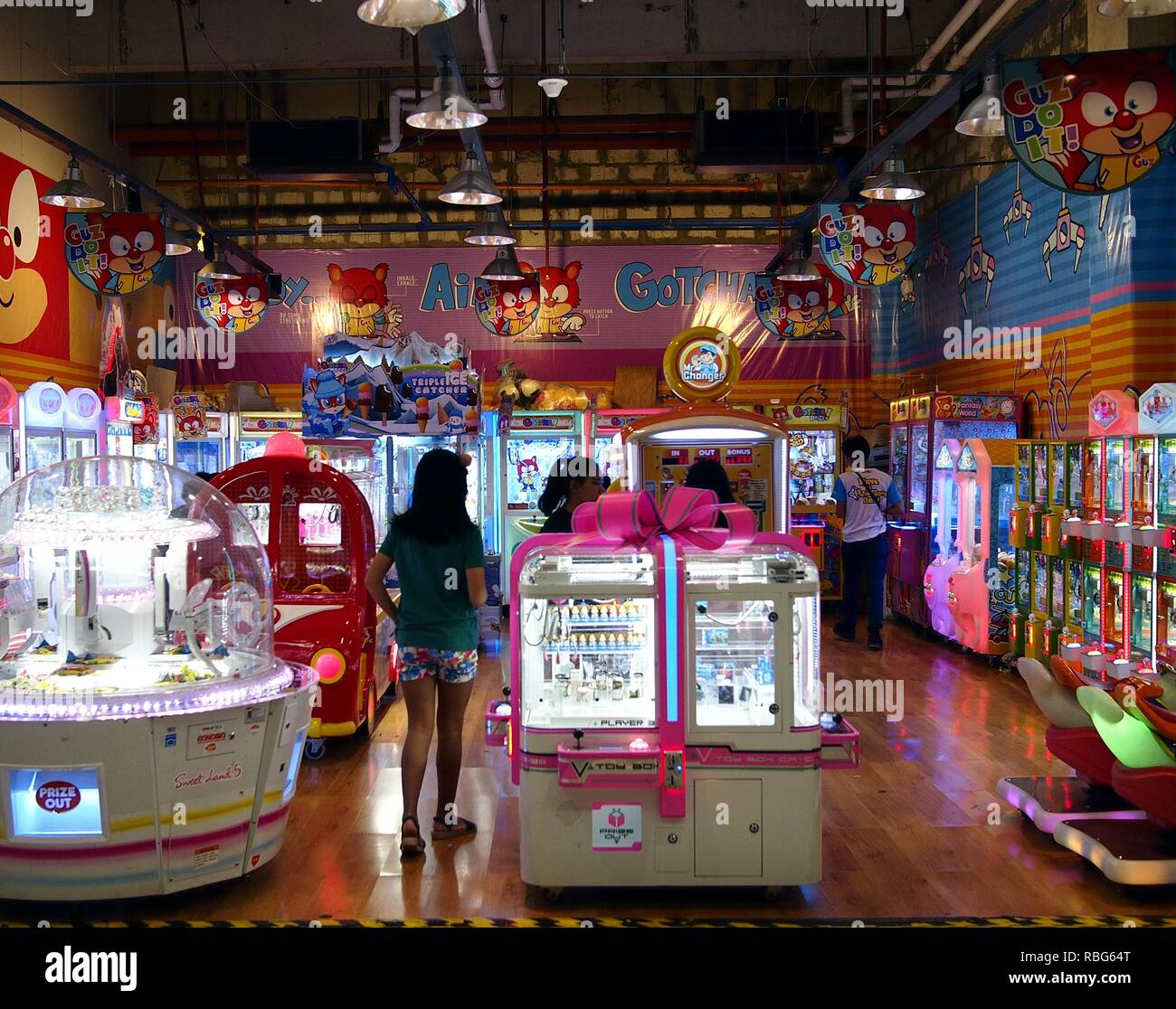 ANTIPOLO, RIZAL, PHILIPPINES - JANUARY 3, 2019: Customers of a video ...