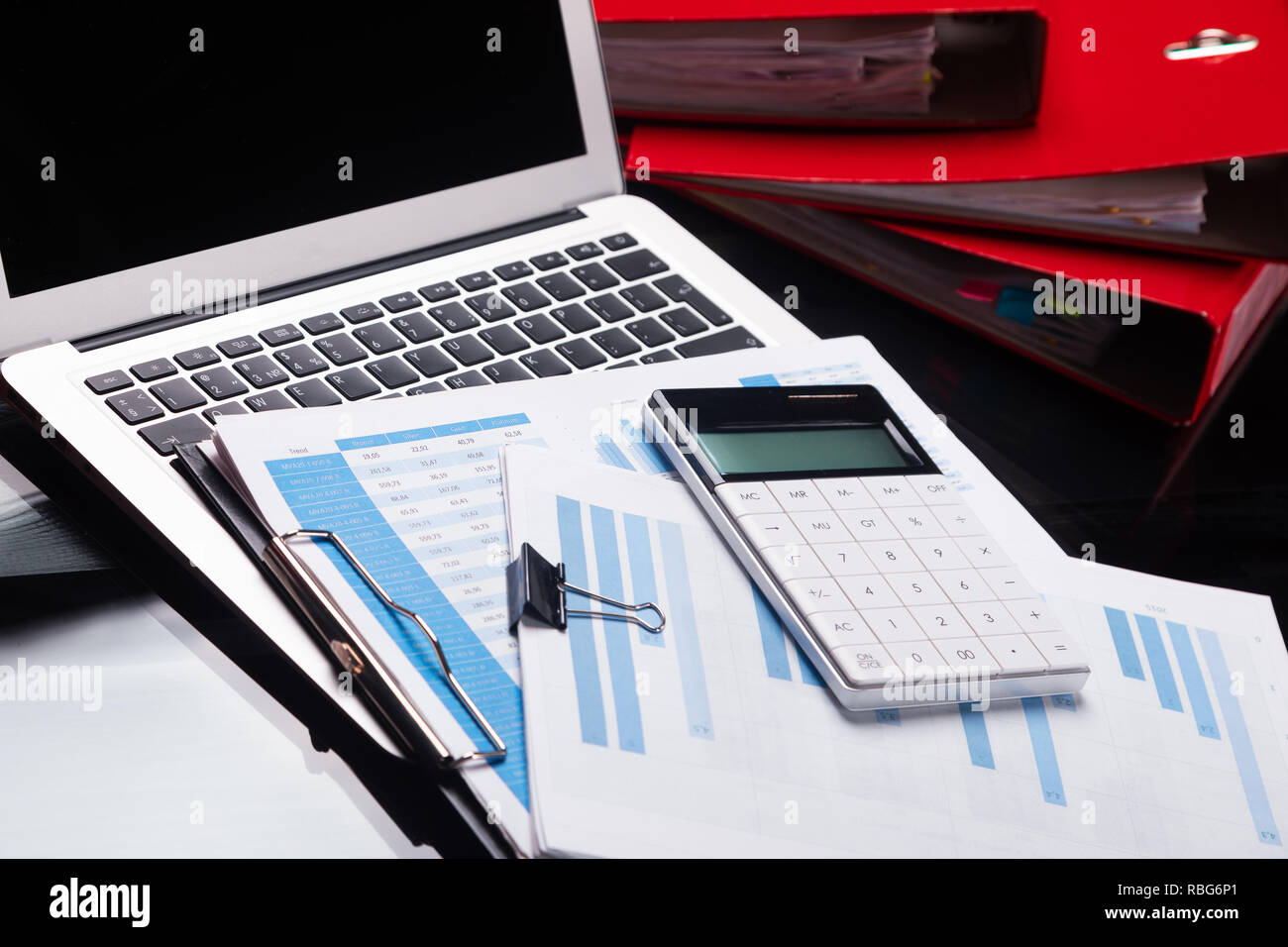 Accounting documents stationery calculator hi-res stock photography and ...