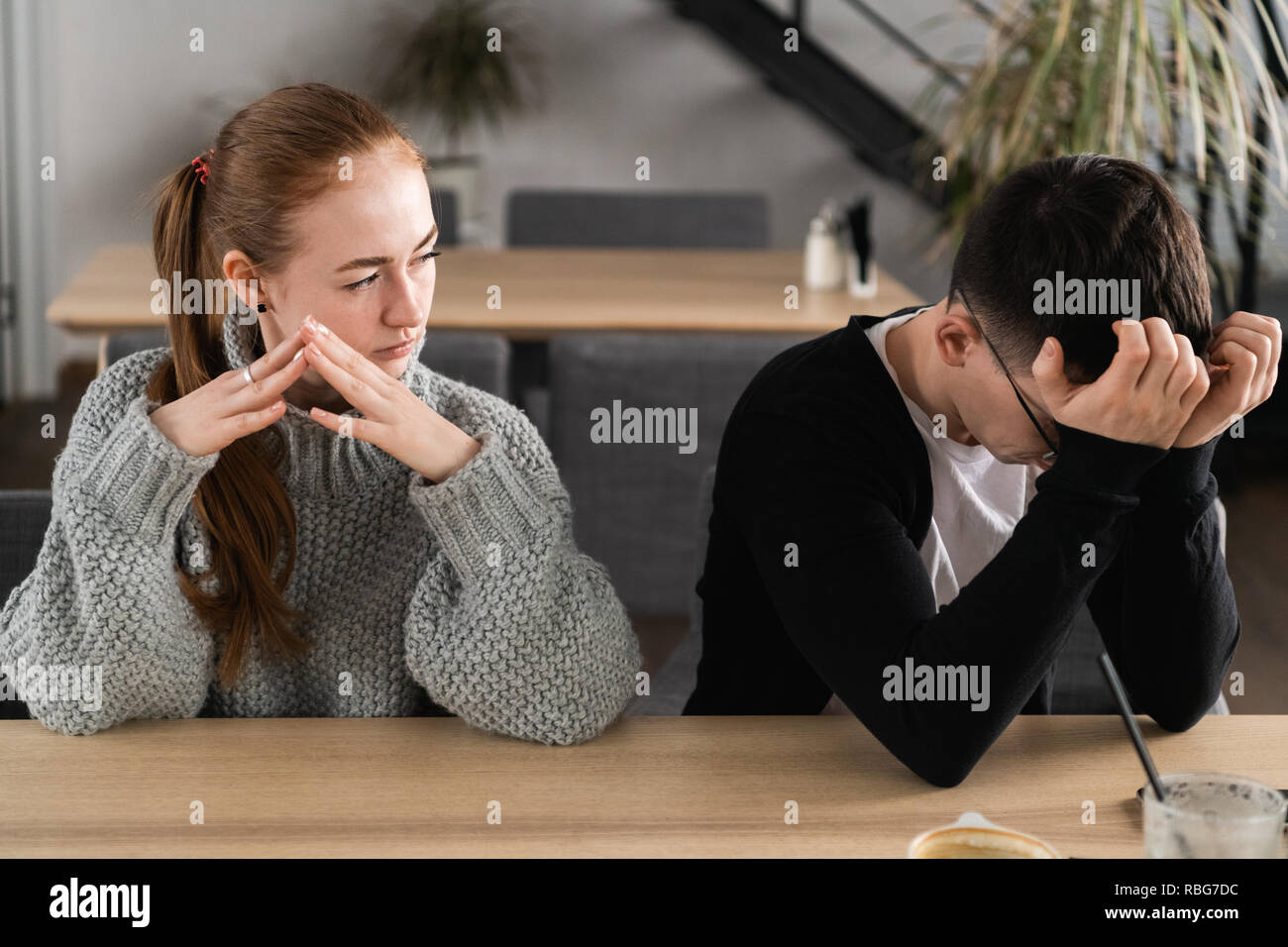 Bad relationship concept. Man and woman in disagreement. Young couple ...