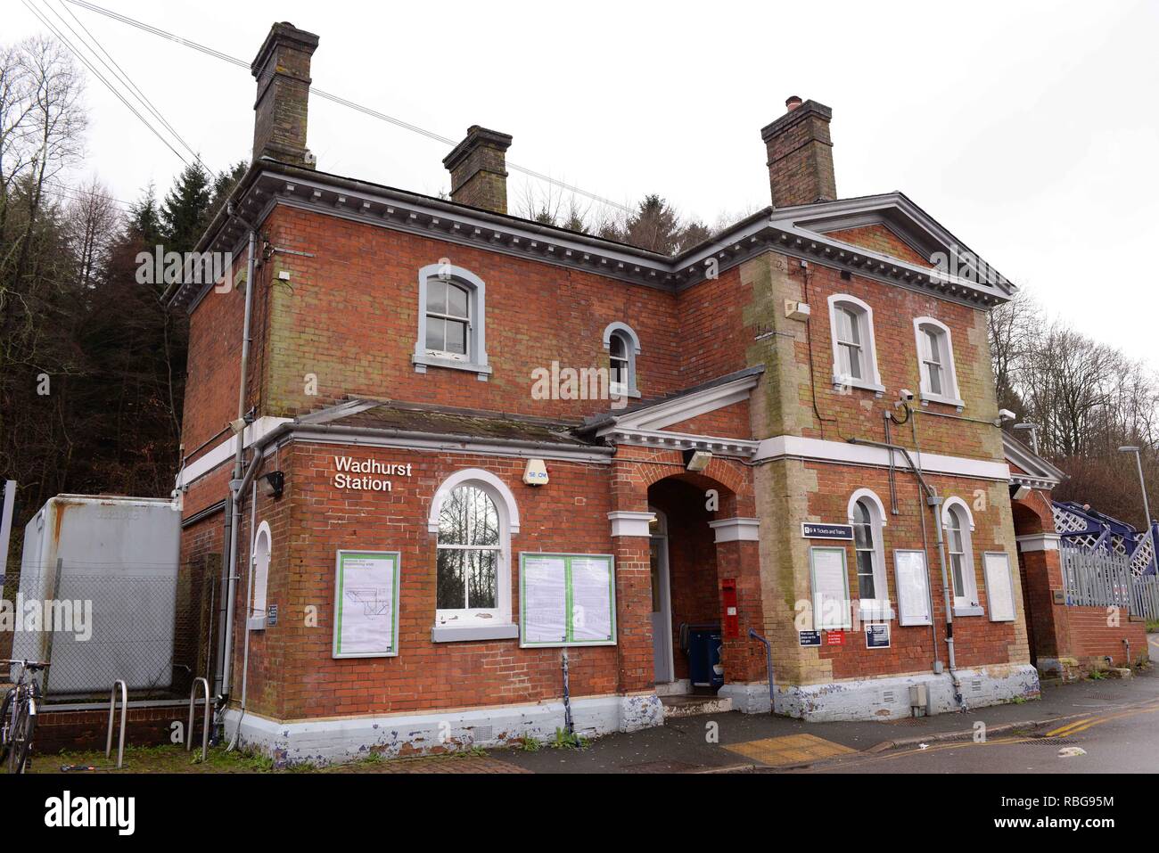 Wadhurst station hi-res stock photography and images - Alamy
