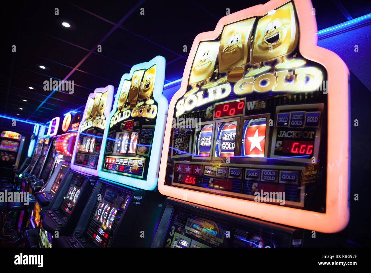 Fixed odds betting terminals hi-res stock photography and images - Alamy