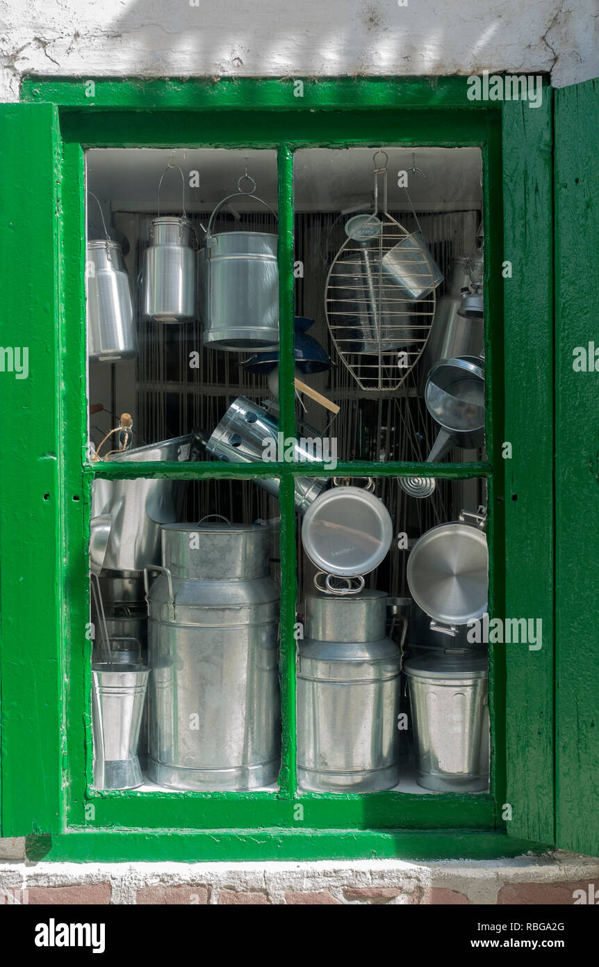 Tinwork hi-res stock photography and images - Alamy