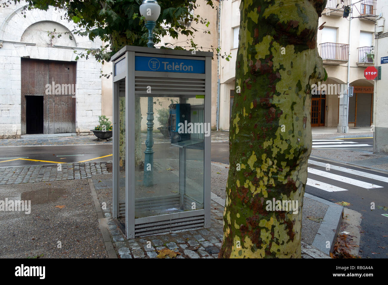 Old telephone box.Caprodon.Catalunya.Spain Stock Photo - Alamy