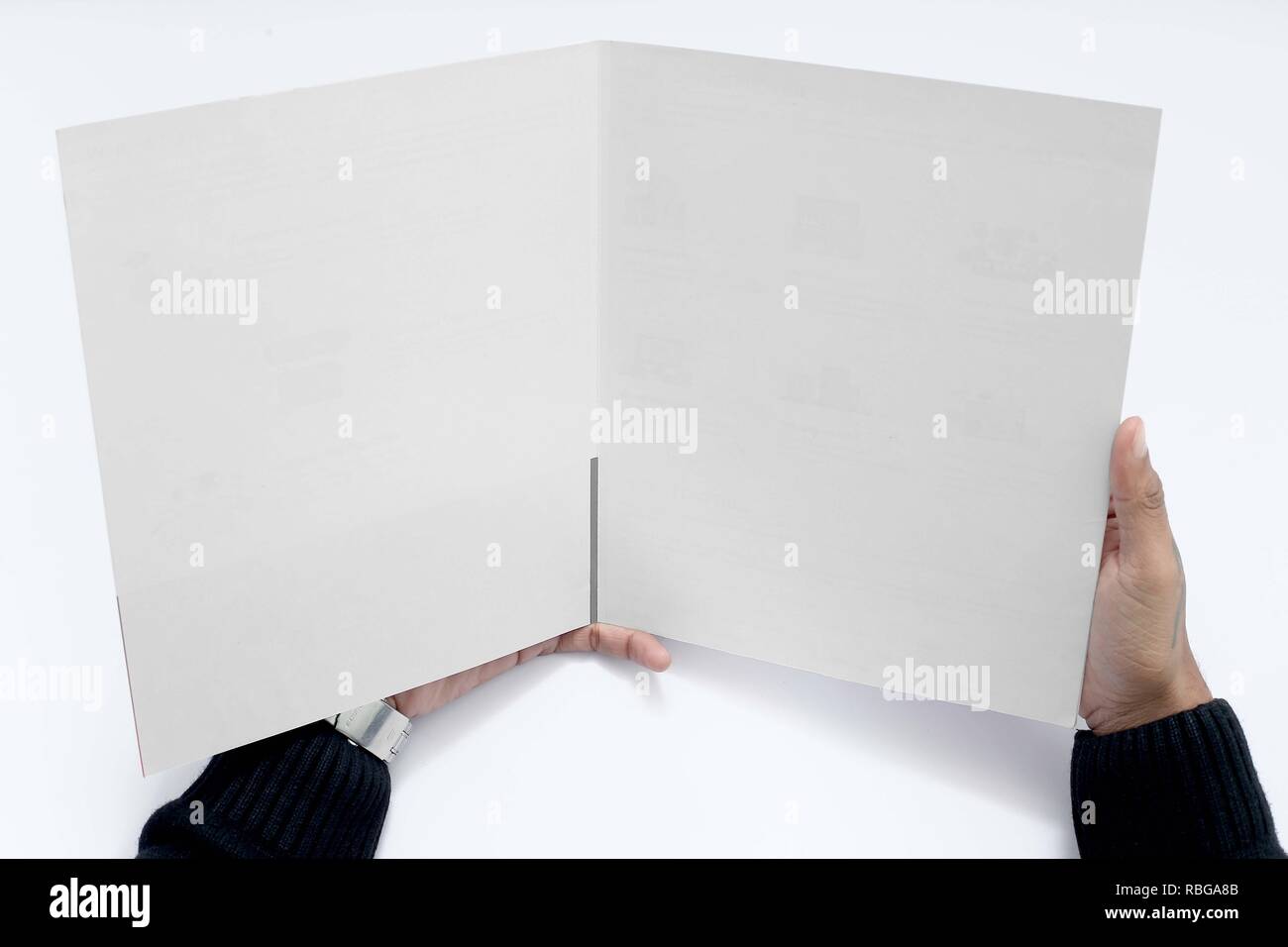 Blank magazine hi-res stock photography and images - Alamy