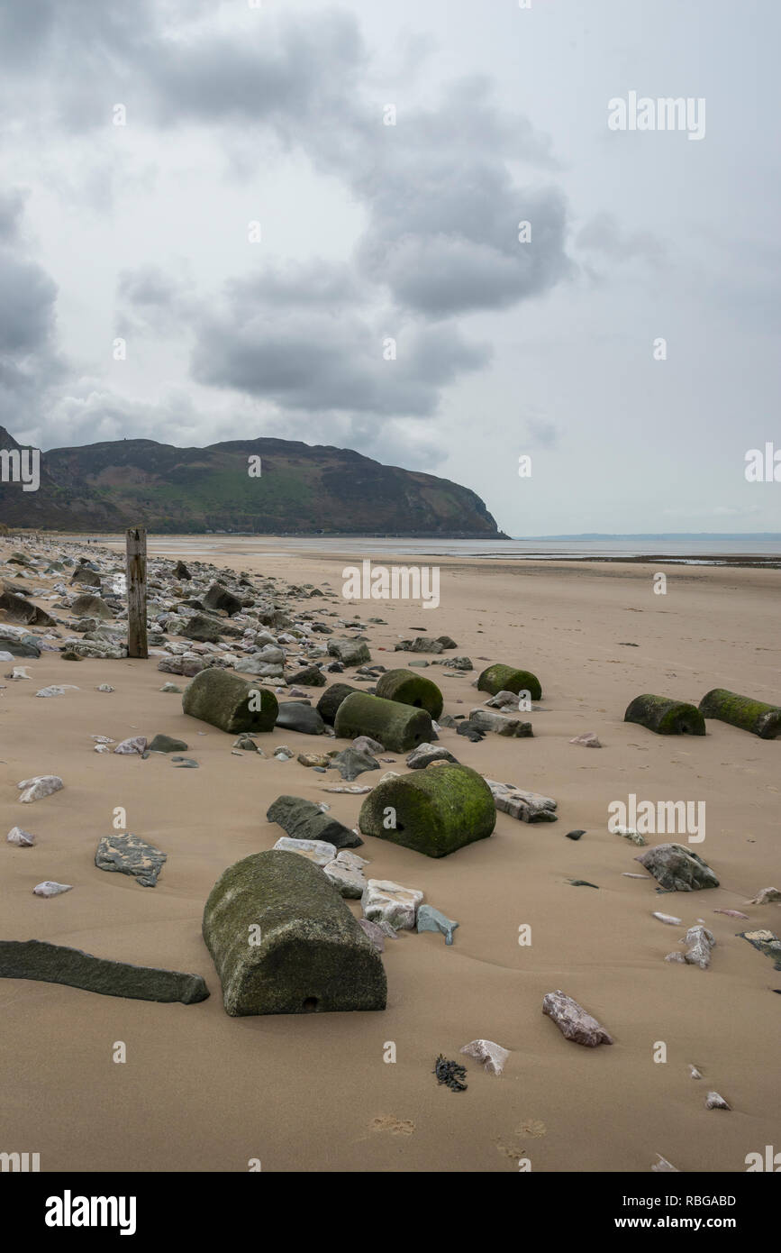 Morfa beach wales hi-res stock photography and images - Alamy
