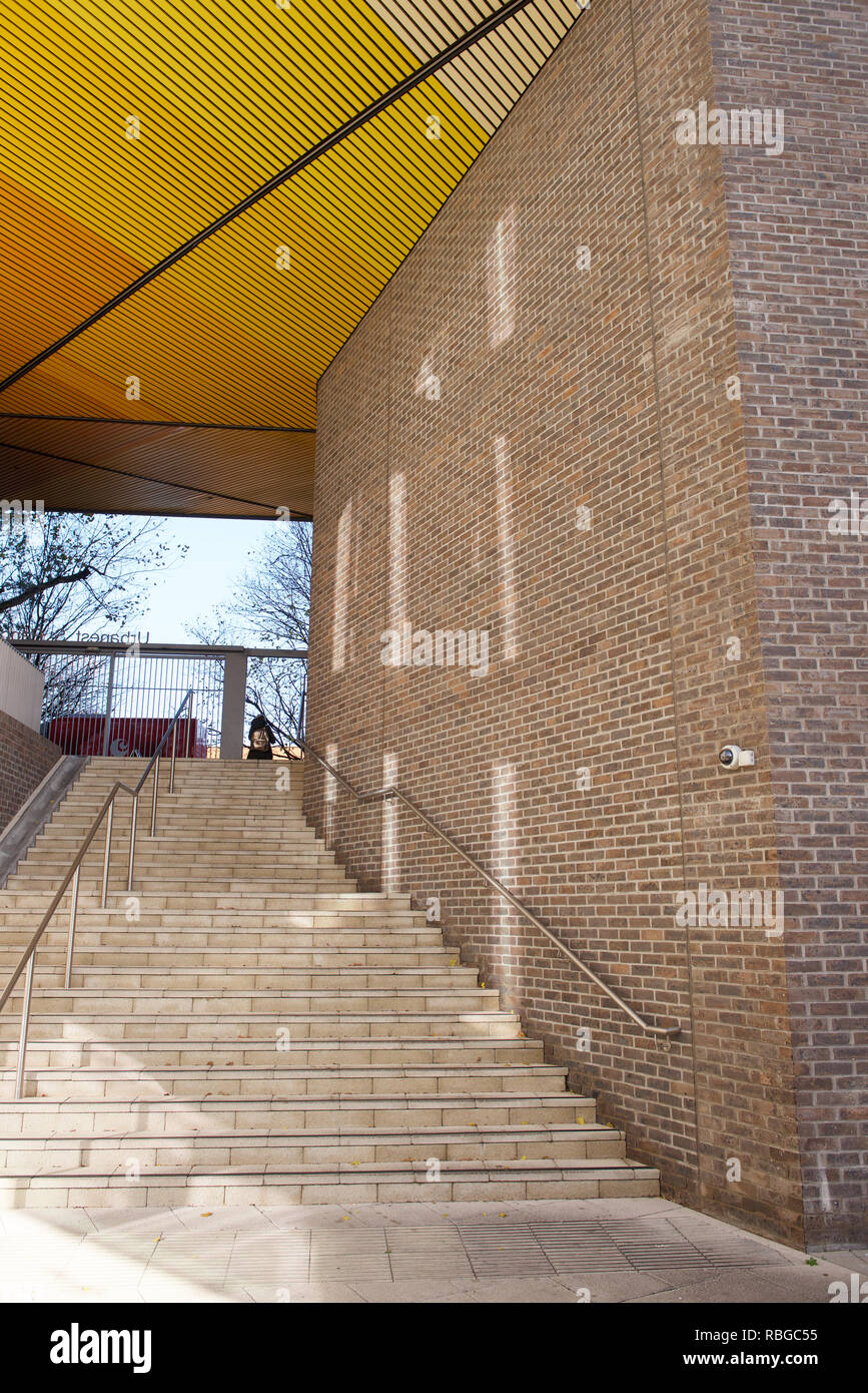 Detail of modern building showing lines and patterns Stock Photo - Alamy