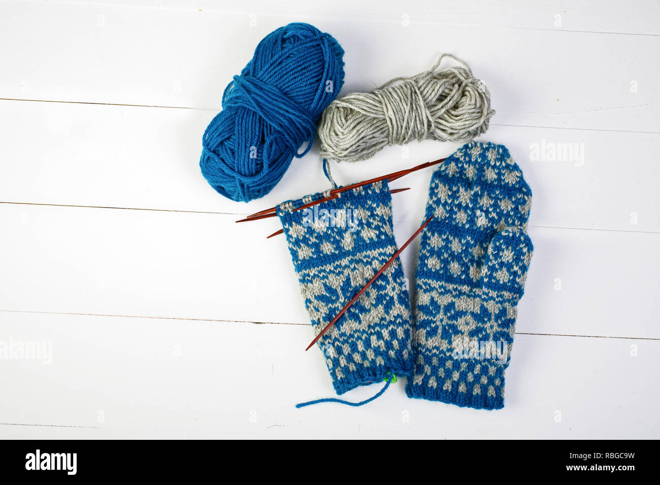 Scandinavian knitting pattern hi-res stock photography and images - Alamy