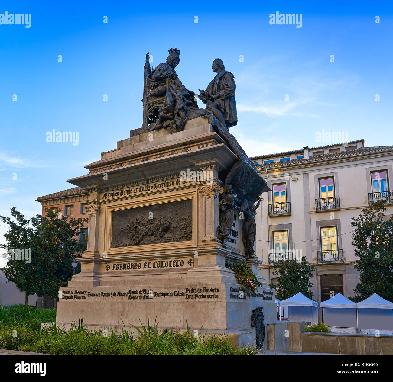 Catholic kings of Spain memorial in Granada of Andalusia spain Reyes ...