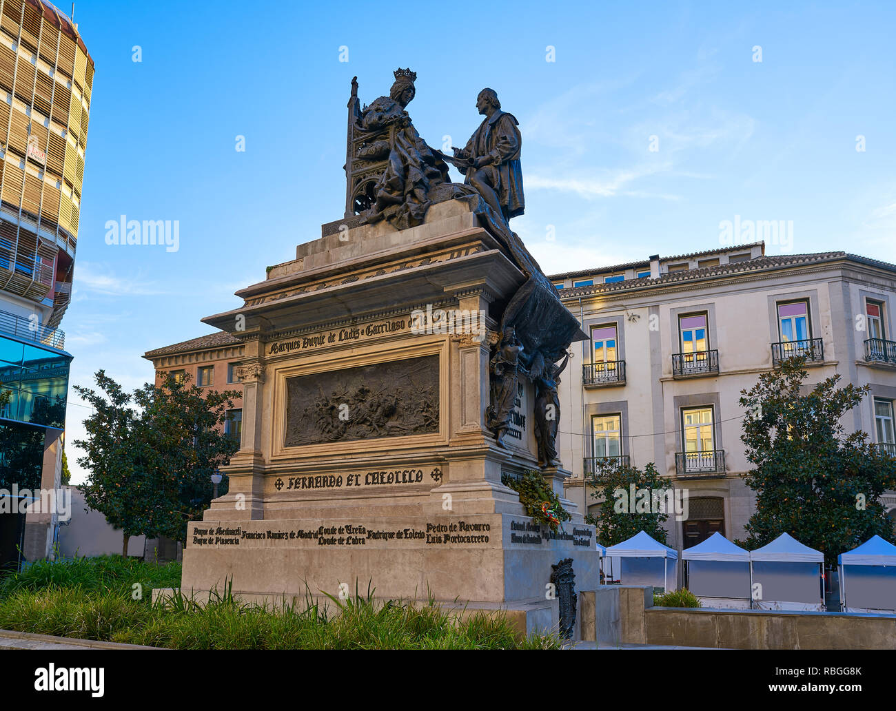 Catholic kings of Spain memorial in Granada of Andalusia spain Reyes ...