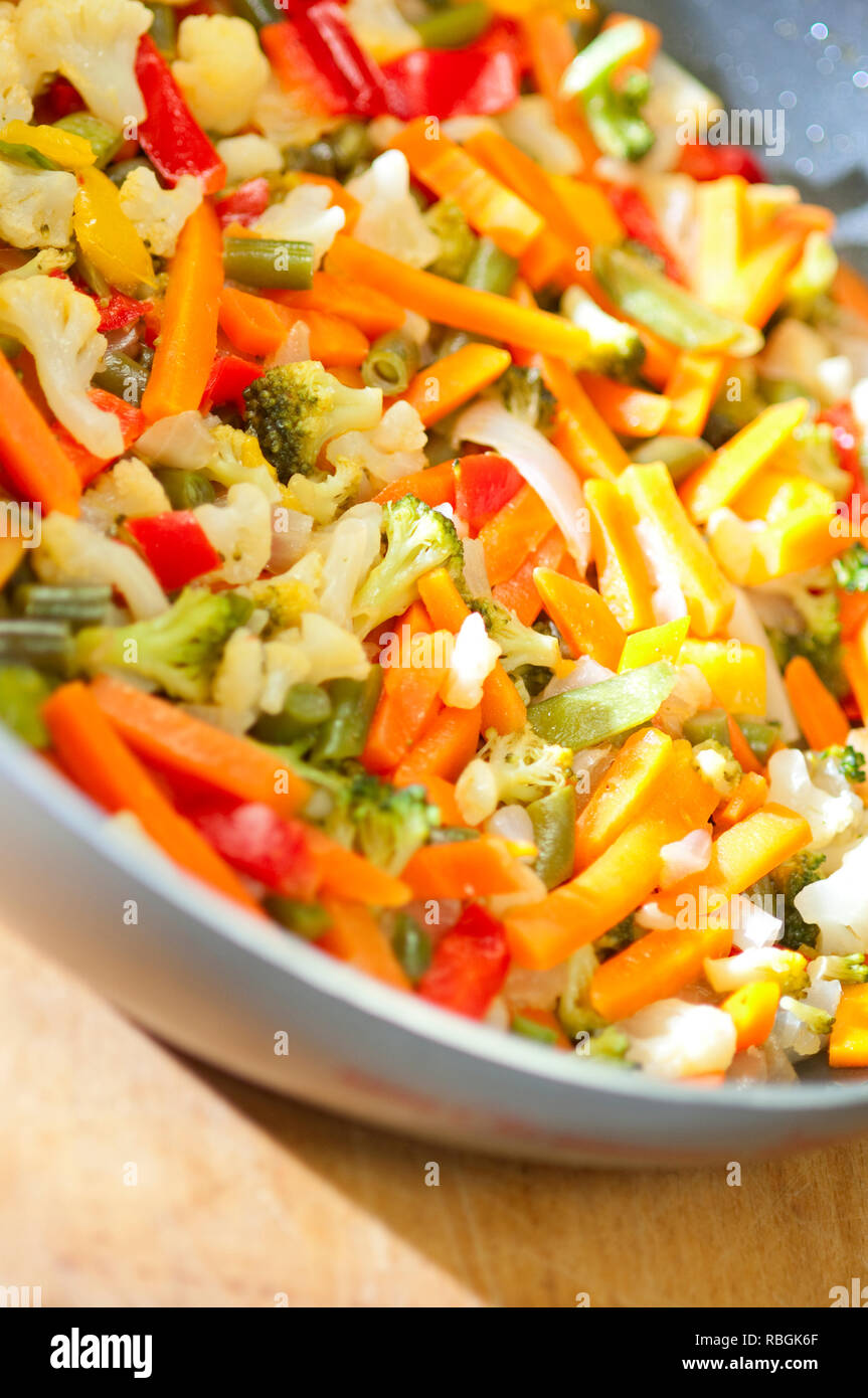 Mixed Vegetables Cooked Stock Photo - Alamy