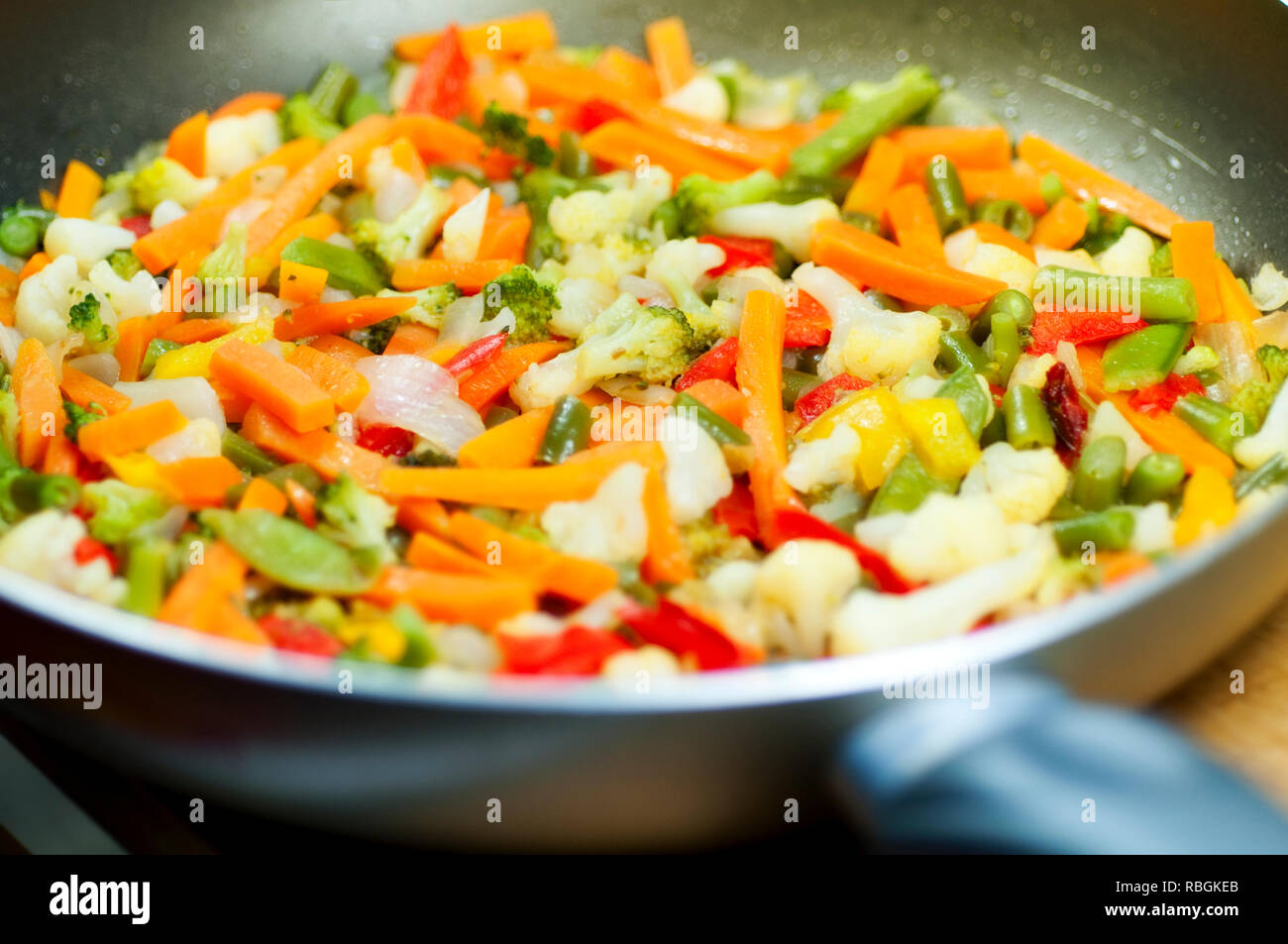 Mixed Vegetables Cooked Stock Photo - Alamy