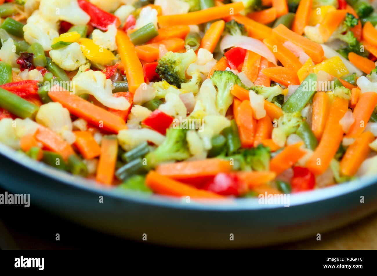 Mixed Vegetables Cooked Stock Photo - Alamy