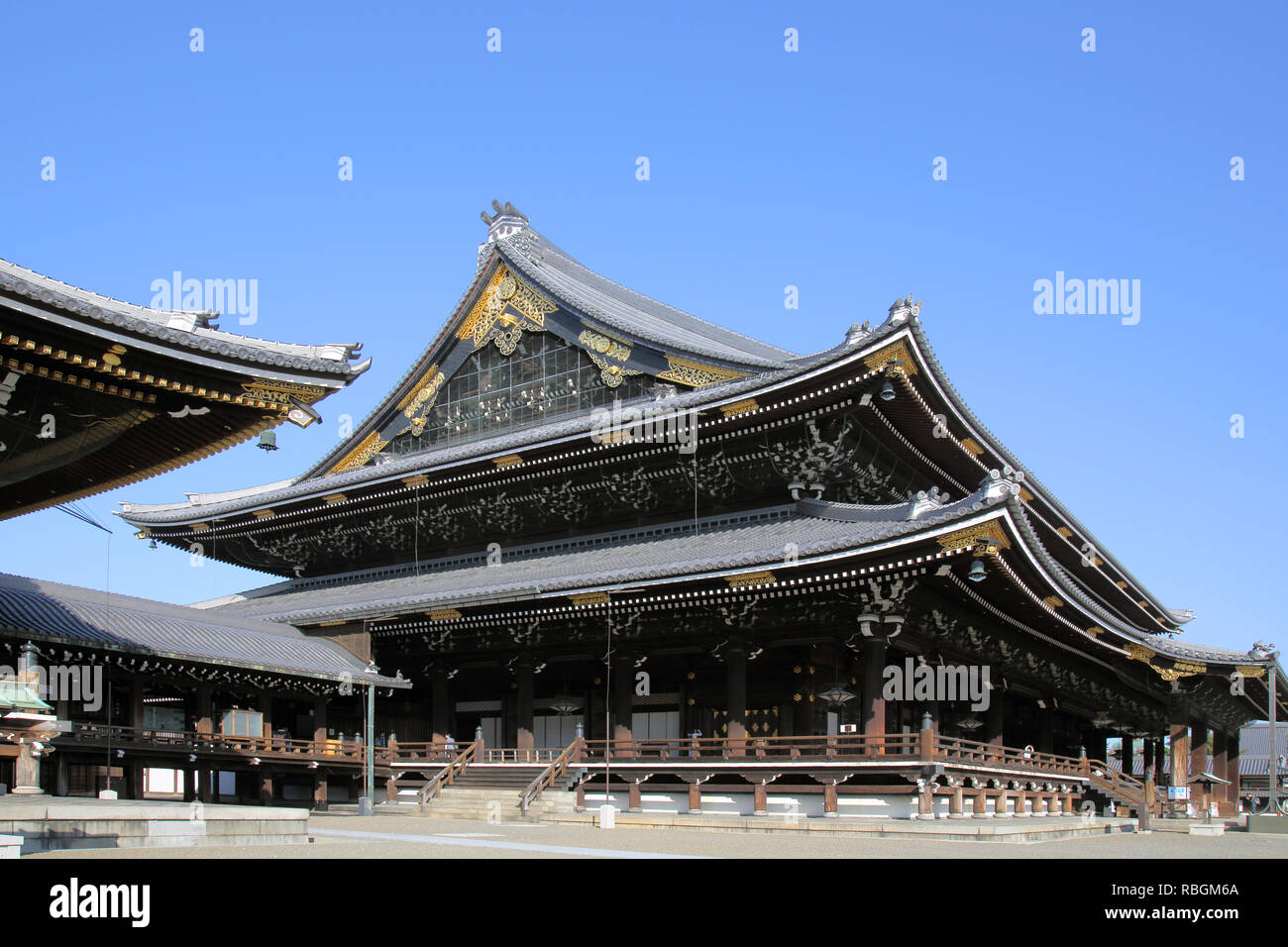 Higashi honganji temple kyoto hi-res stock photography and images - Alamy