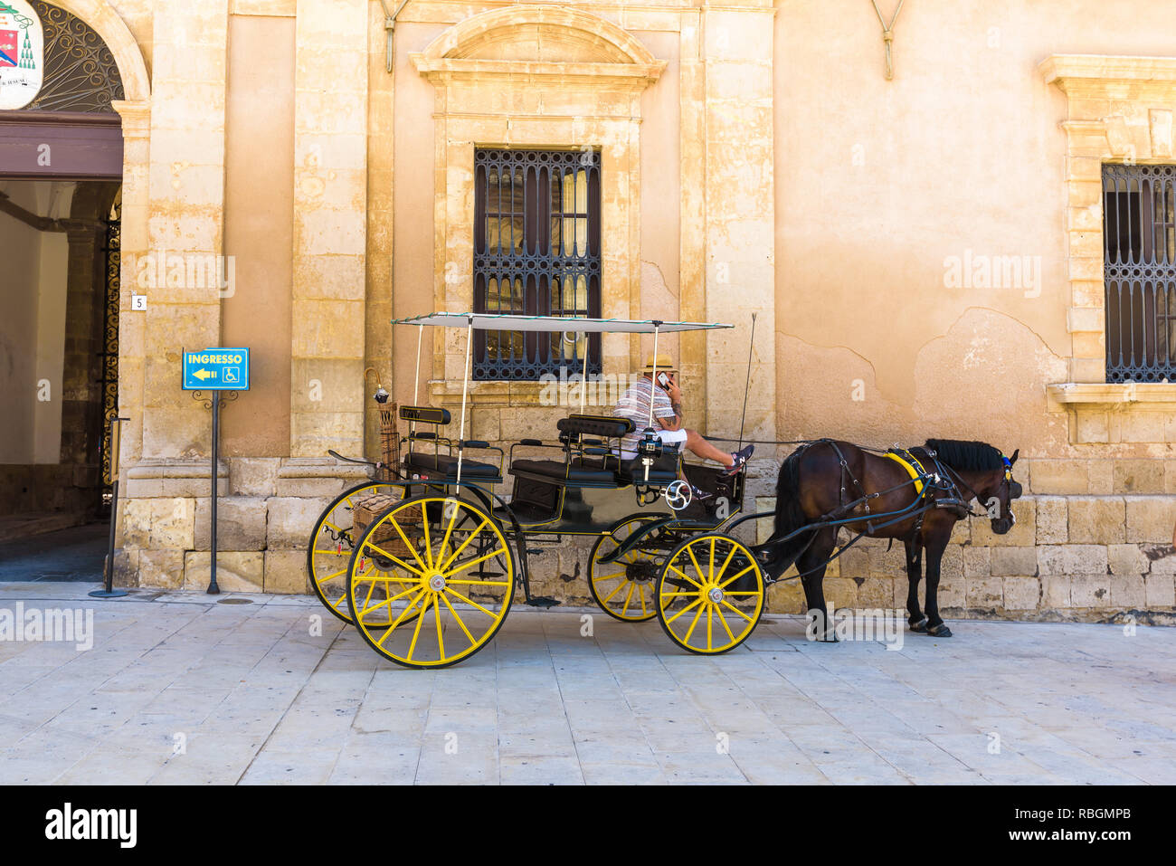 Statue ortygia siracusa cathedral hi-res stock photography and images ...