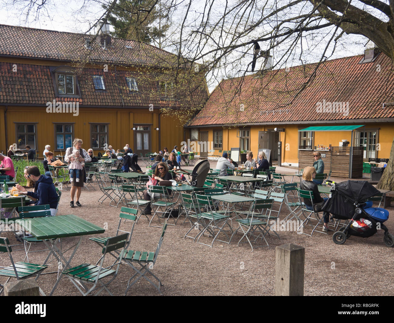 A coffee break in the cafe located in Tøyen god in the Botanical garden ...