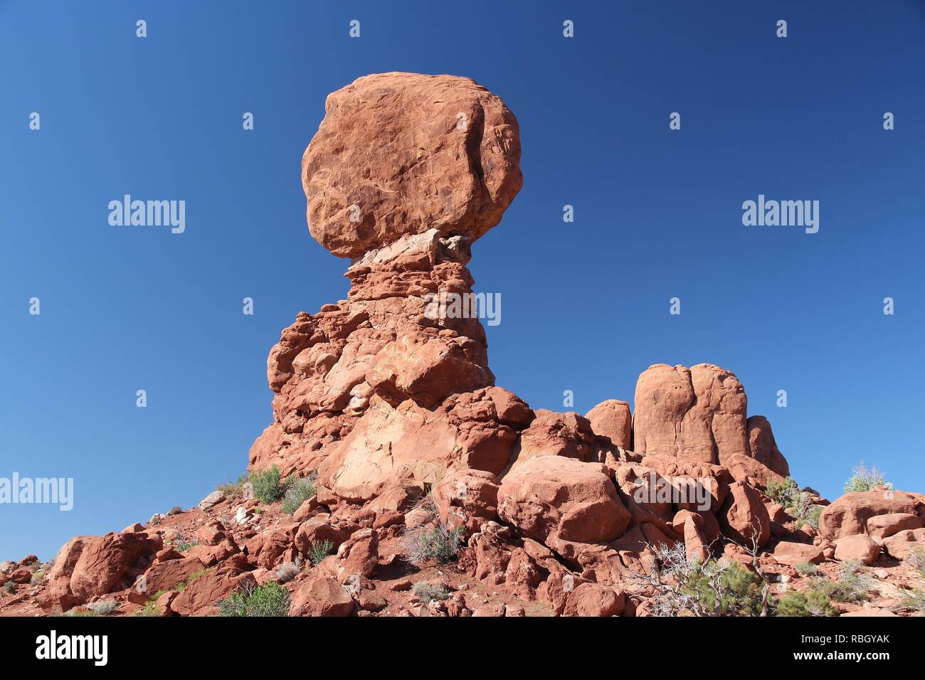 Famous balanced rock in arches hi-res stock photography and images - Alamy