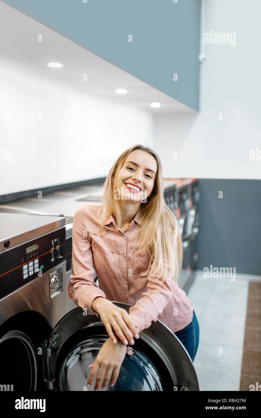 Public laundry hi-res stock photography and images - Alamy