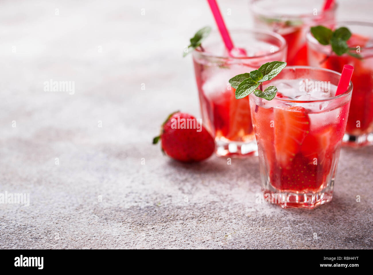 Summer fresh drink strawberry lemonade Stock Photo - Alamy