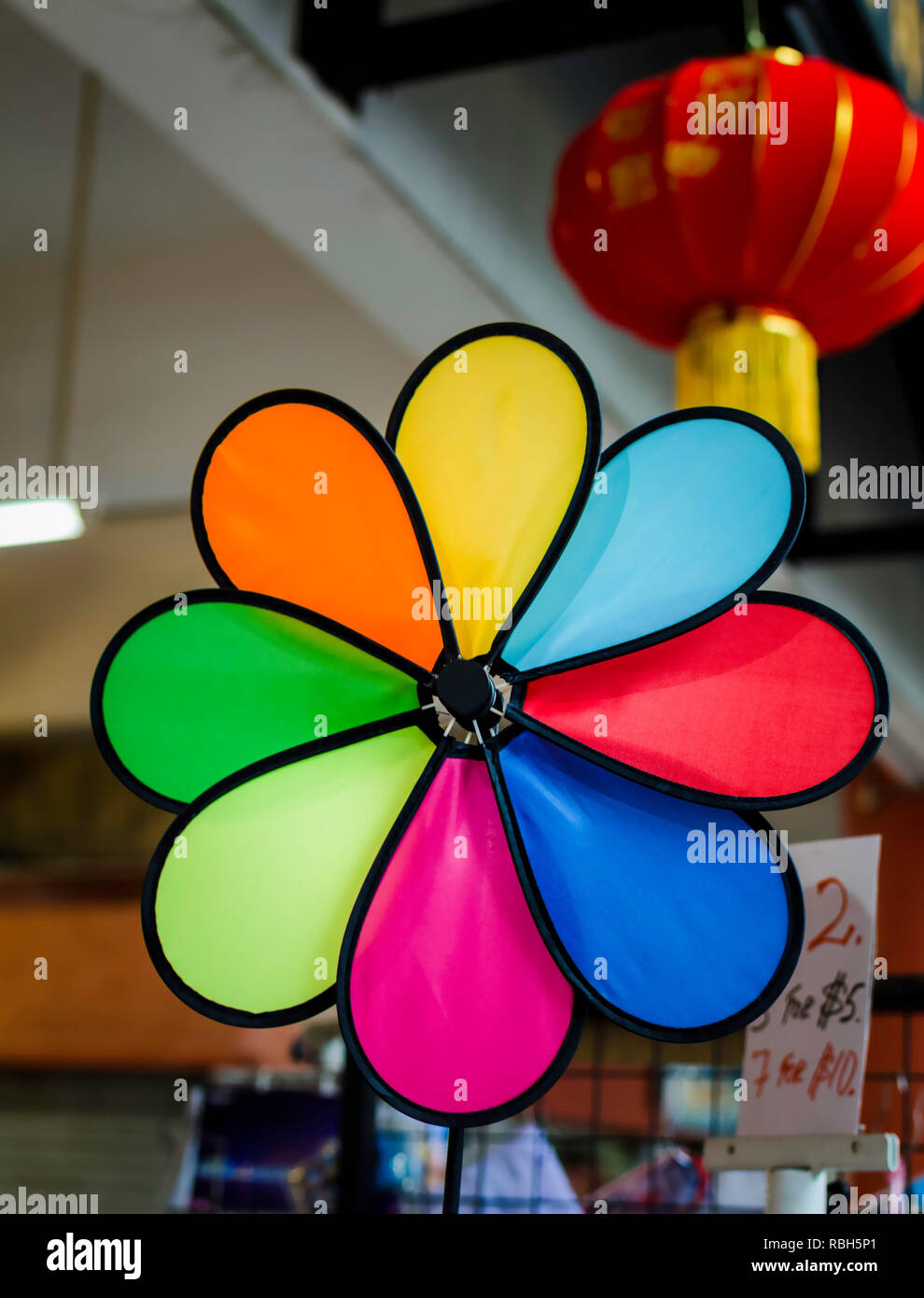 Singapore traditional dress hi-res stock photography and images - Alamy