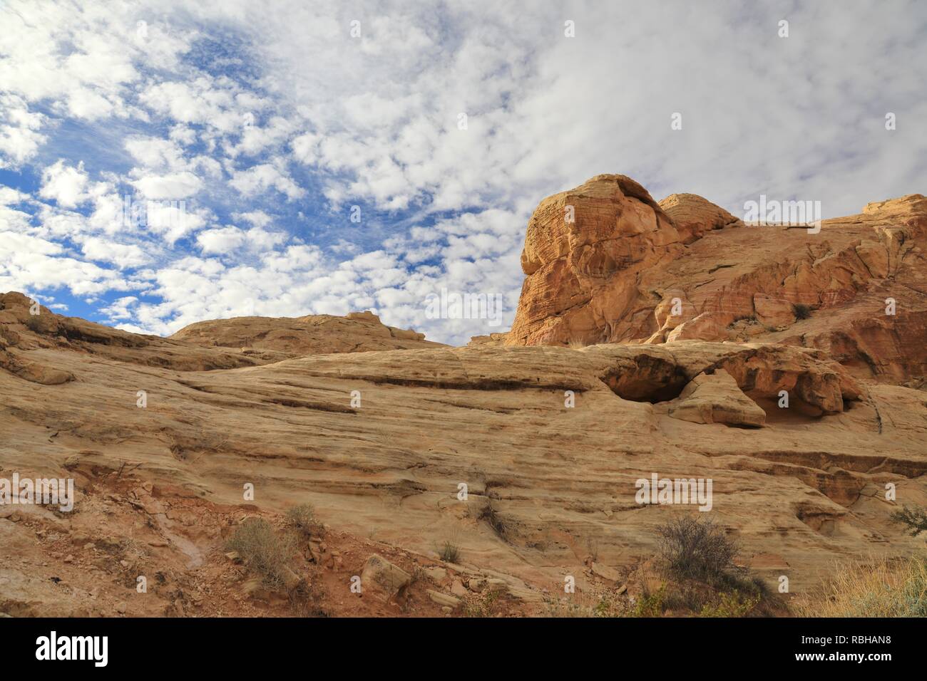 Banded sandstone hi-res stock photography and images - Alamy