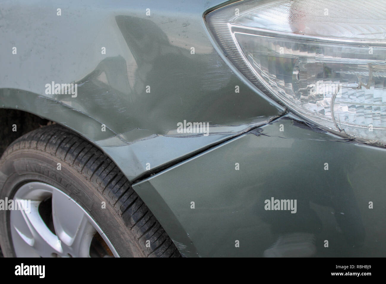 Vauxhall dented hi-res stock photography and images - Alamy