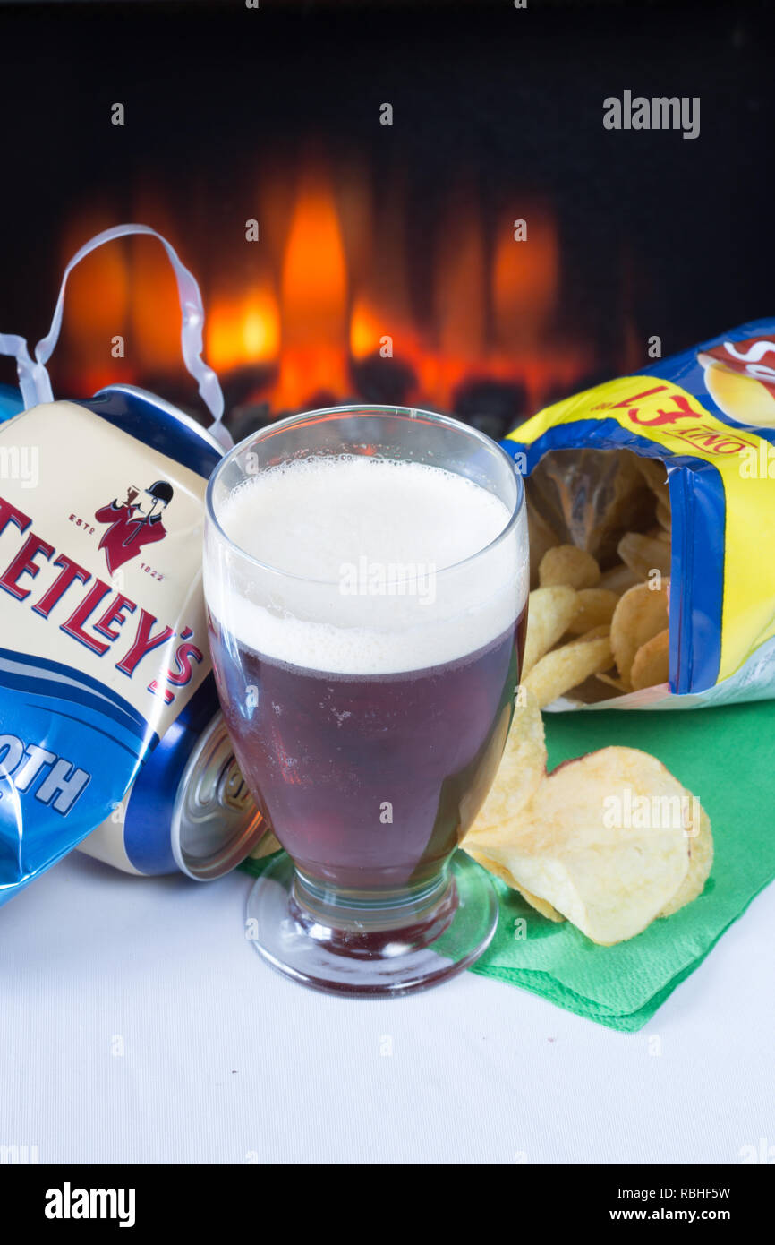 Tetleys smoothflow bitter hi-res stock photography and images - Alamy