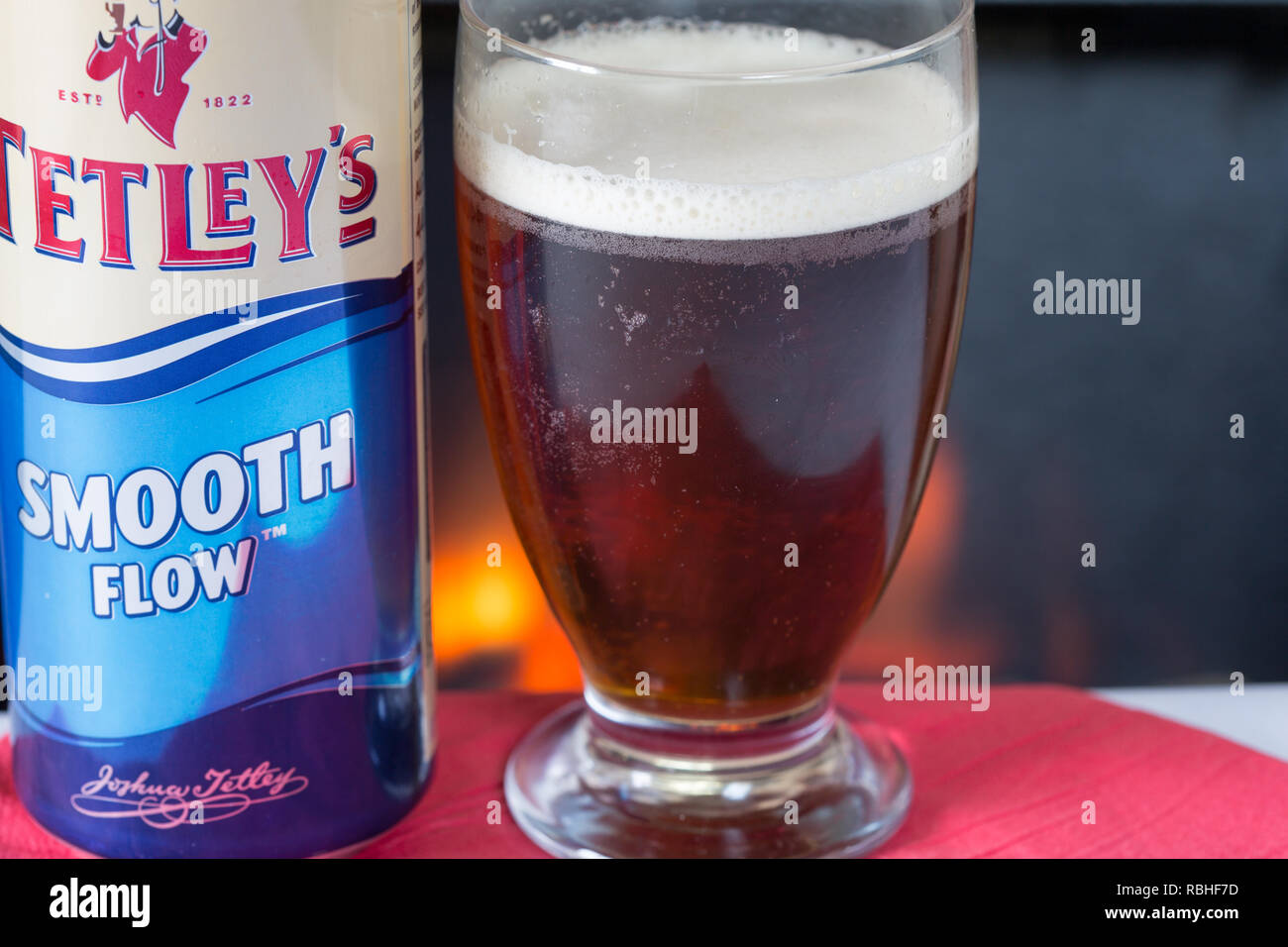 Tetleys smoothflow bitter hi-res stock photography and images - Alamy