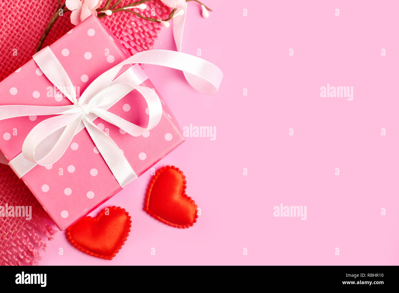 Greeting card on pink background. Selective focus. Valentines day ...