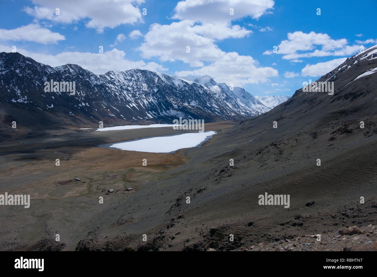 Trough valleys in the mountains of Central Asia Stock Photo - Alamy