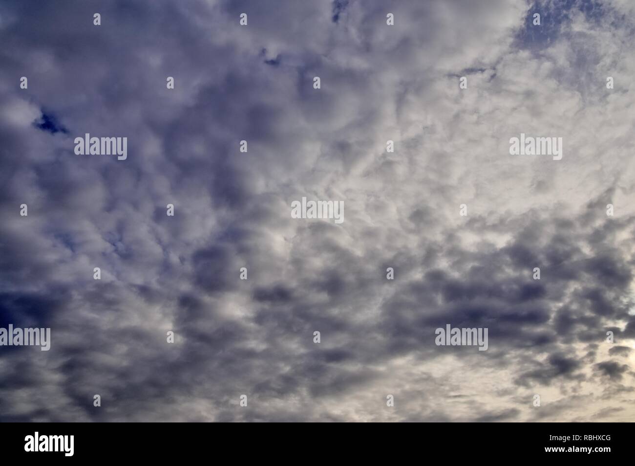 Strato cirrus clouds hi-res stock photography and images - Alamy